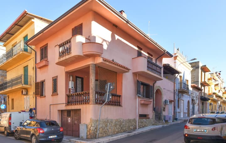 4 Bedroom Stunning Home In Trappeto - Trappeto