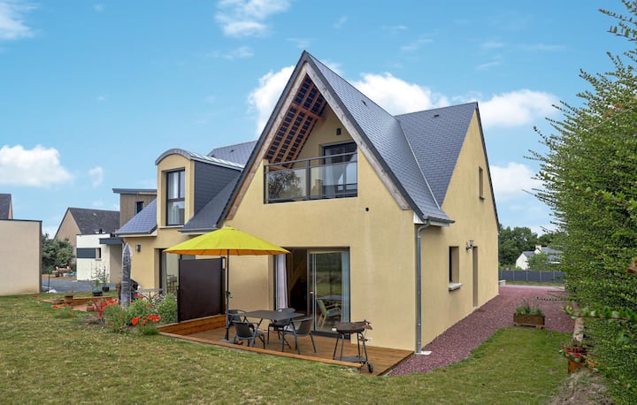 2 Bedroom Cozy Home In Gouville-sur-mer - Gouville-sur-Mer