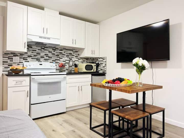 Ramblei Near Upenn And Drexel | Studio - 2r - Ardmore, PA