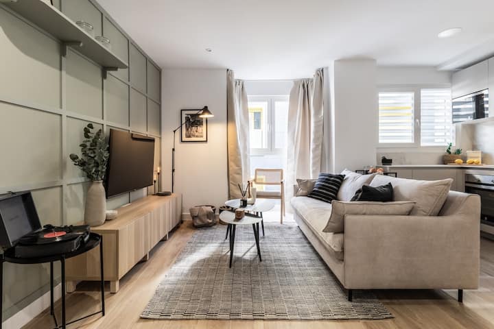 Santillana - 1 Bedroom And Pool In Castilla - Madrid