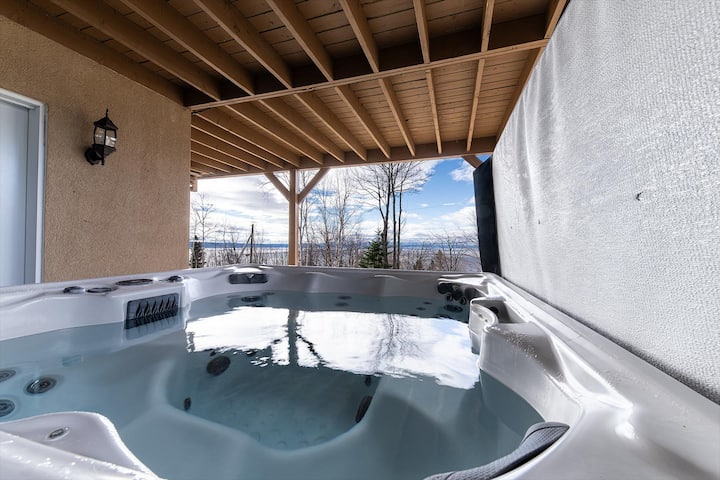 Condo 120b: Espace, Spa, Vue Sur Le Fleuve - Quebec