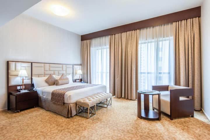 Four Bedroom Apartment In Jbr Sadaf Building Ac - Dubai