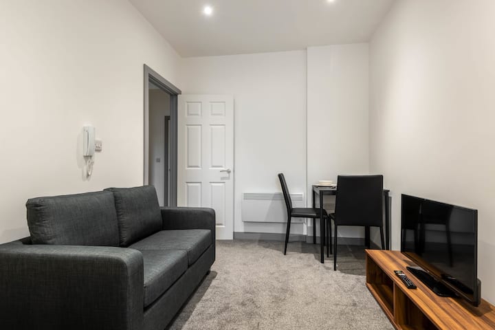 Lovely 1 Bed Budget Apartment In Central Doncaster - Doncaster