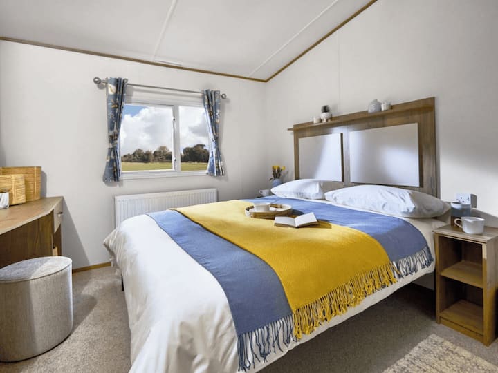 Ivy Caravan 3 At Thurston Manor Leisure Park - Dunbar