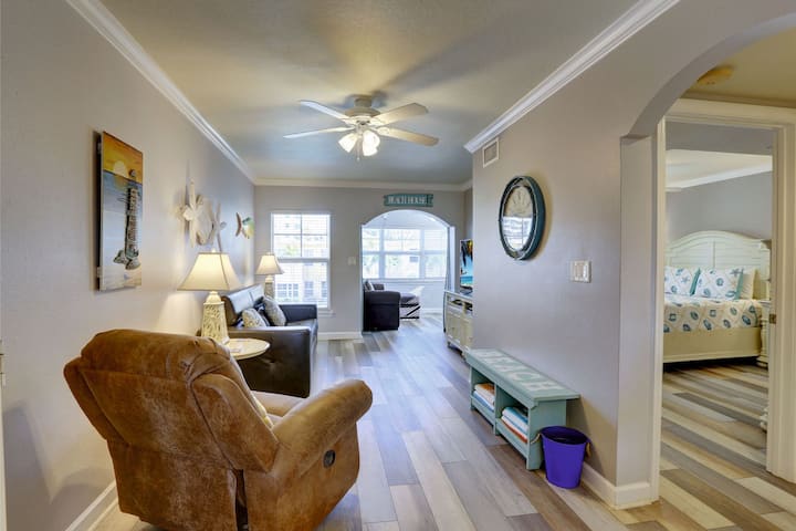 Barefoot Beach Resort A202-great Amenities! - Indian Shores, FL