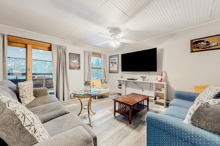 2br Mountain Getaway With Pool & Sauna - Rutland, VT