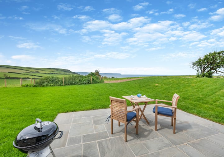 Greencliff Farm - Combes Barn - Westward Ho!
