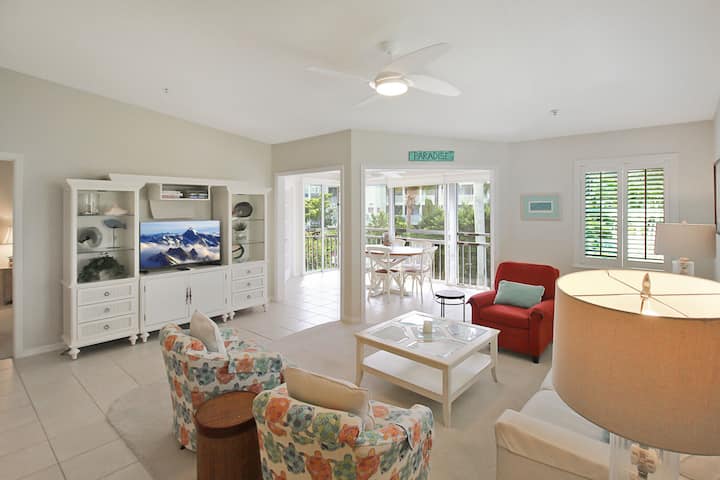 Spacious 2br 2nd Floor Siesta Key Condo - Gbb 1274 - Siesta Key, FL