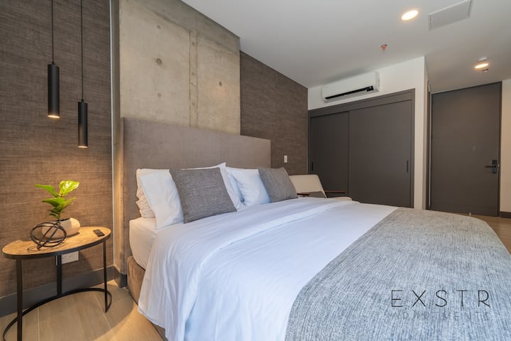 Peaceful Studio | Balcony, Pool & Sauna | Rm309 - Cali