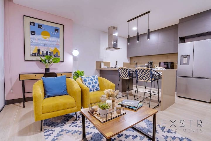 Modern Cali Apt | Pool, Gym & 24/7 Security Rm312 - Cali