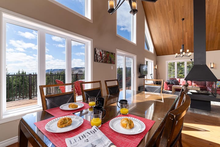 Cardinal Du Massif 17: Spa, Cheminée & Vue - Le Massif de Charlevoix