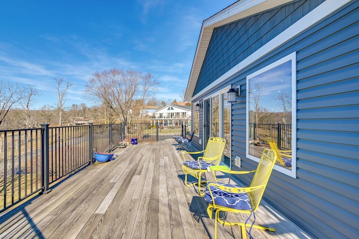 Radford Home W/ Wraparound Deck! - Claytor Lake State Park, Dublin
