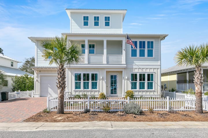 Walk To Beach-prime Location-30a-just Breezin' - Seaside, FL