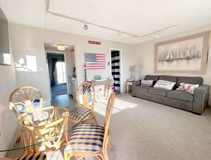 1br Suite 1 Block Beach/boards/fun/elevator - Ocean City, NJ