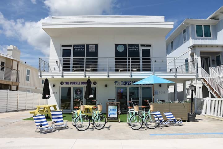 Oceanfront Coastal Luxe 705 - Bikes & Beach Gear - Flagler Beach, FL