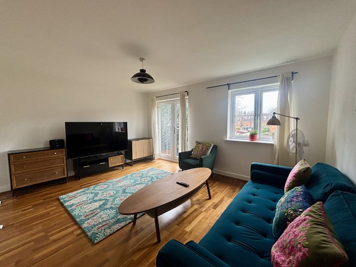 Taplow Spacious Stylish Four Bedroom Townhouse - Maidenhead