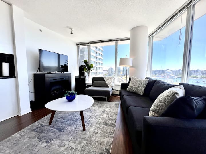 King Bed|stunning Water Views|pool|hot Tub|gym - Vancouver