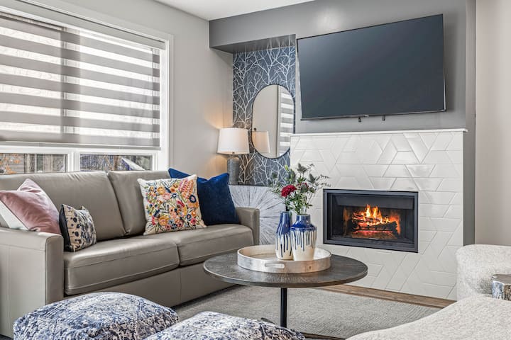Brand New, Central 3br Suite - Canmore