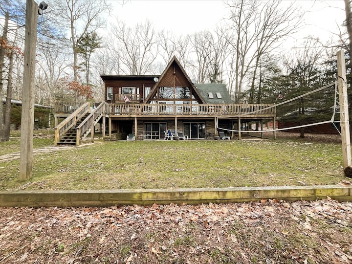 Special Memories | Lakefront + Dock & Hot Tub! - Deep Creek Lake, MD