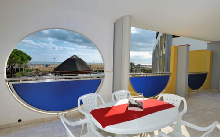 Appartement Spacieux Vue Mer Avec Une Grande Terra - Bibione