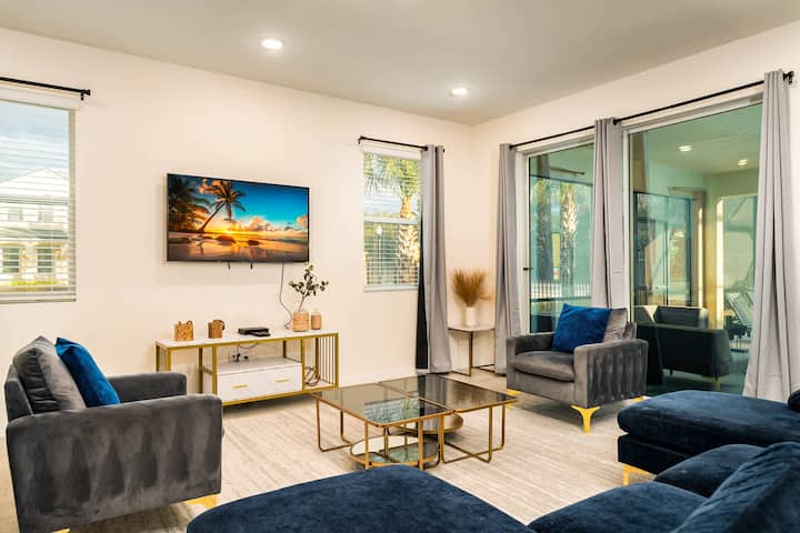 Modern 6br Retreat Private Pool Near Disney - Four Corners, FL