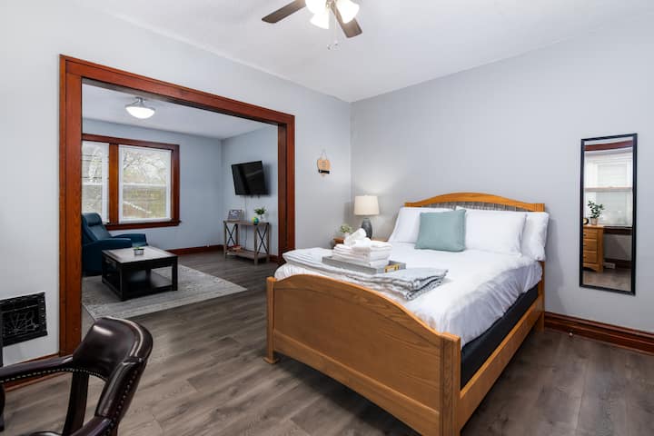 Princeton Heights One Bed/one Bath - Clayton, MO