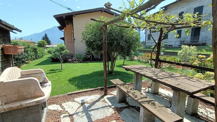 Apartment With Balcony And Garden - Larihome A46 - Colico