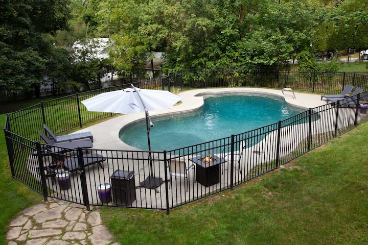 Charming Lakeview House W/ Pool & Fire Pit - Geneva, NY