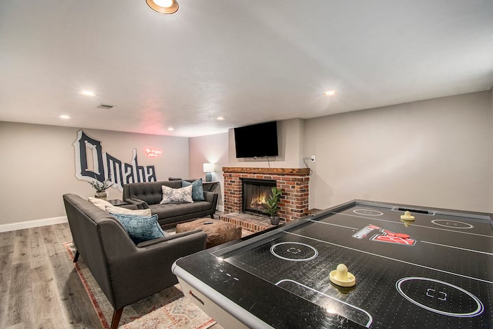 Charming Benson Home, Fenced Yard & Bbq! - Omaha, NE