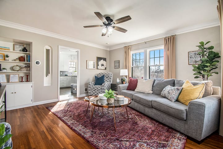 Charming Benson Home, Fenced Yard & Bbq! - Omaha, NE