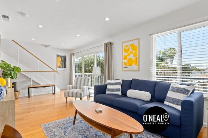 3 Bedroom Home - Walk To Twin Lakes & Harbor! - Santa Cruz, CA