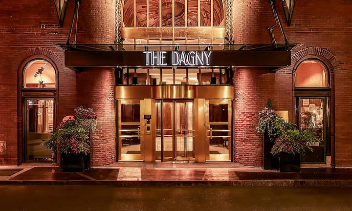 Two Queens And Accessible Features - Boston, MA