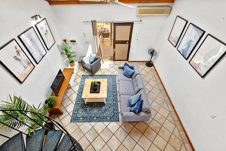 16 Cottesloe - Steps From Beach - Sleeps 3 - Cottesloe