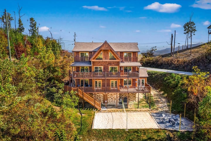 Mountain View, Indoor Pool, Volleyball Beach, Bear - Gatlinburg, TN