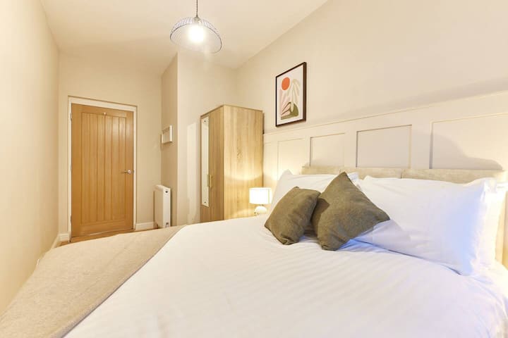 Modern Luxury 2-bedroom Oasis In Heart Of Whitley - South Shields