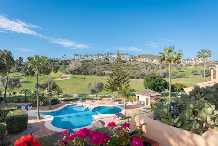 1. Penthouse With Golf And Pool View Close To The - Manilva