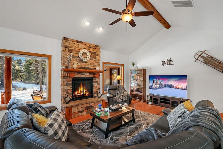 Lago Vista 5br Minutes To Tamarack Hot Tub - Donnelly, ID
