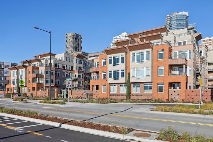 New Downtown 2 Beds, 2 Baths Waterfront Alaska 335 - Seattle