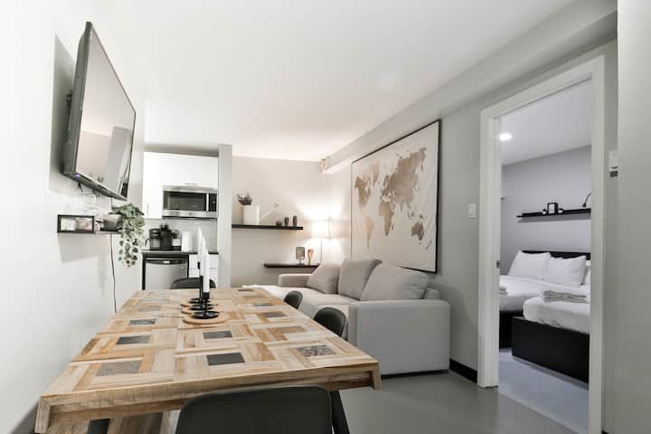 2 Bedroom Basement Hotel Suite Ideal For 6 Ppl 104 - Dorval