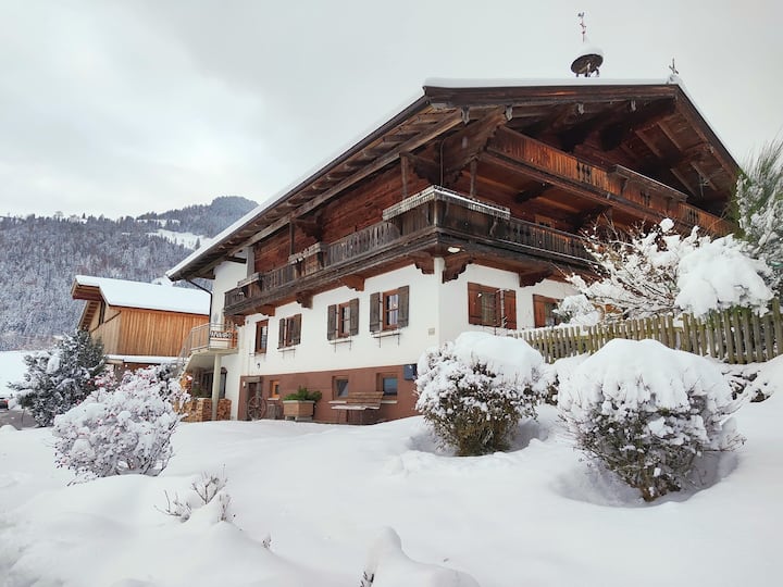 Deux Appartements Modernes à La Ferme, Ski-out - Ellmau