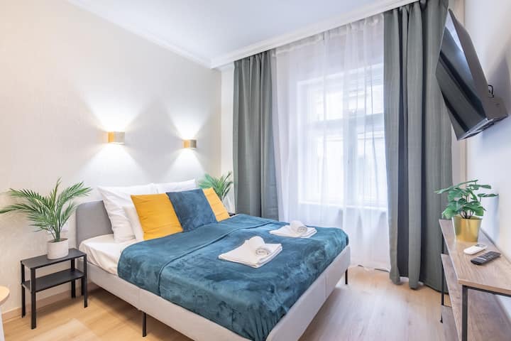New - Elegant - Central - Comfy - Hungary