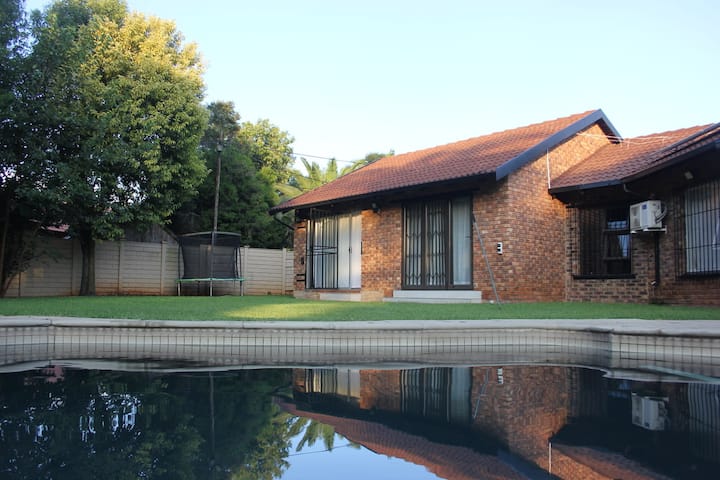 Roodepoort Vacation Rentals & Homes - Gauteng, South Africa | Airbnb