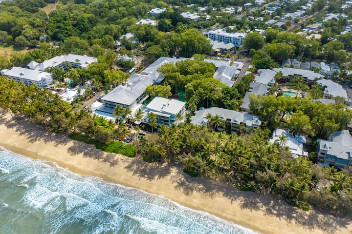 Belle Escapes Drift Beachfront Resort Suite 4106 - Palm Cove
