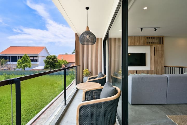 Modern 2br Villa W/ Rooftop & Rice Paddy View - Bali