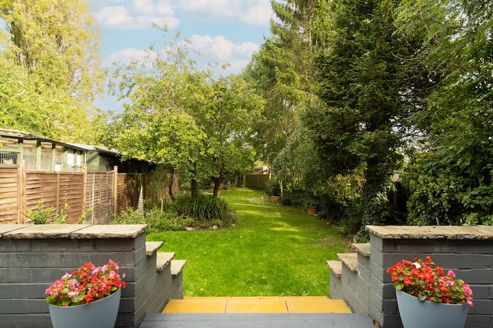 Stratford House - Stunning Home With Garden - Leicester