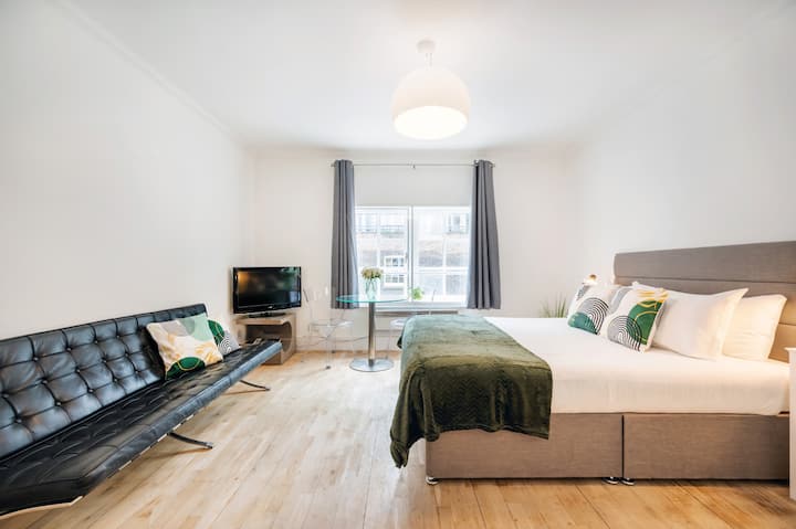 Central Studio In Seven Dials - London