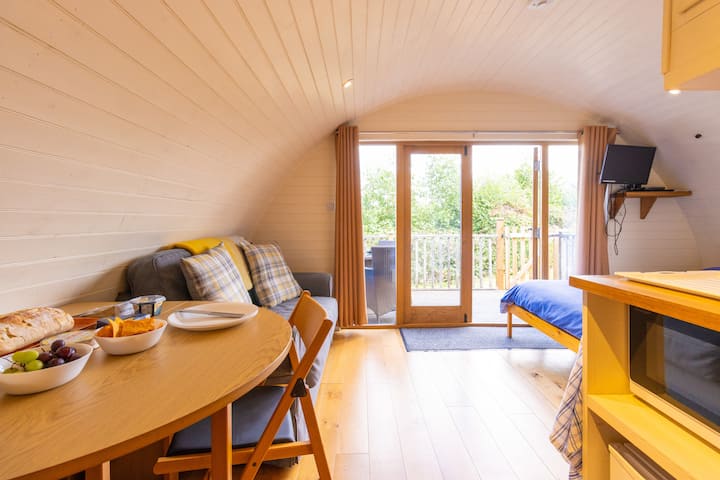 Pod3 Powys River Glamping Pods Builth Wells Wales - Builth Wells