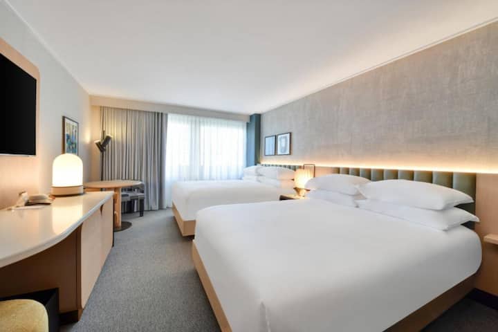 New Hotel In The Heart Of Times Square | City View - New York City