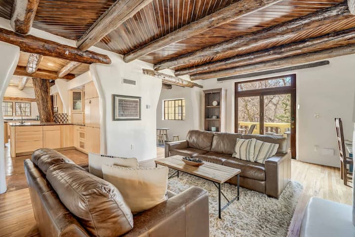 Adobe Del Sol! House & Cottage By The Broadmoor! - Colorado Springs, CO