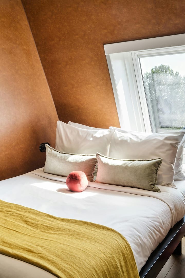 Stylish Interiors And Close To All The Sights - Amstelveen